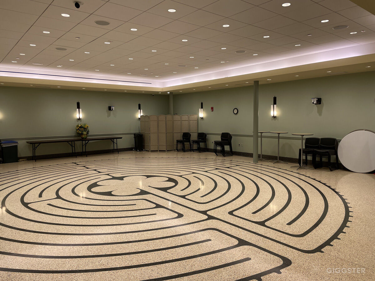 The Labyrinth: Flexible Assembly Space in NYC | Rent this location on ...
