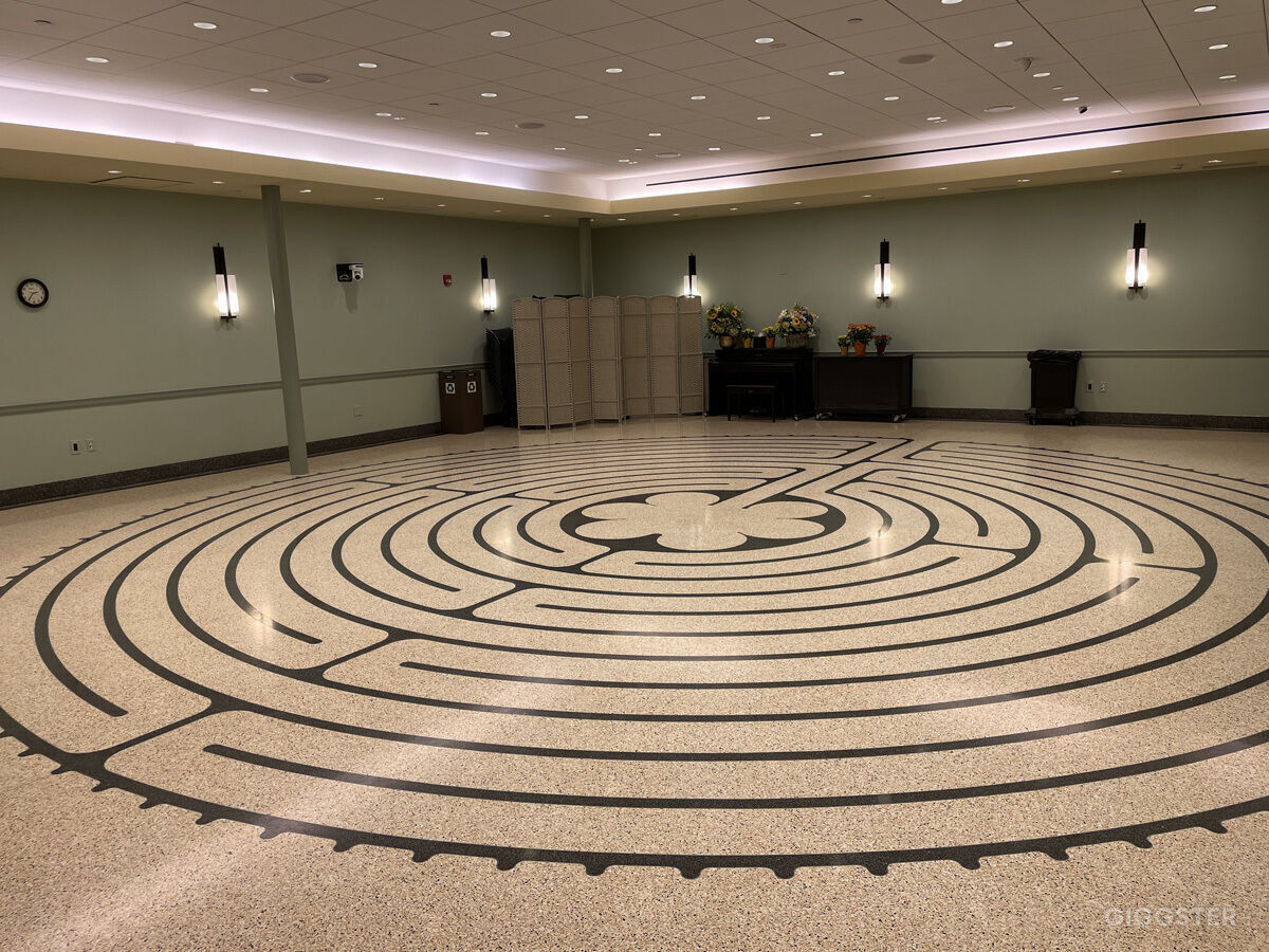 The Labyrinth: Flexible Assembly Space in NYC | Rent this location on ...