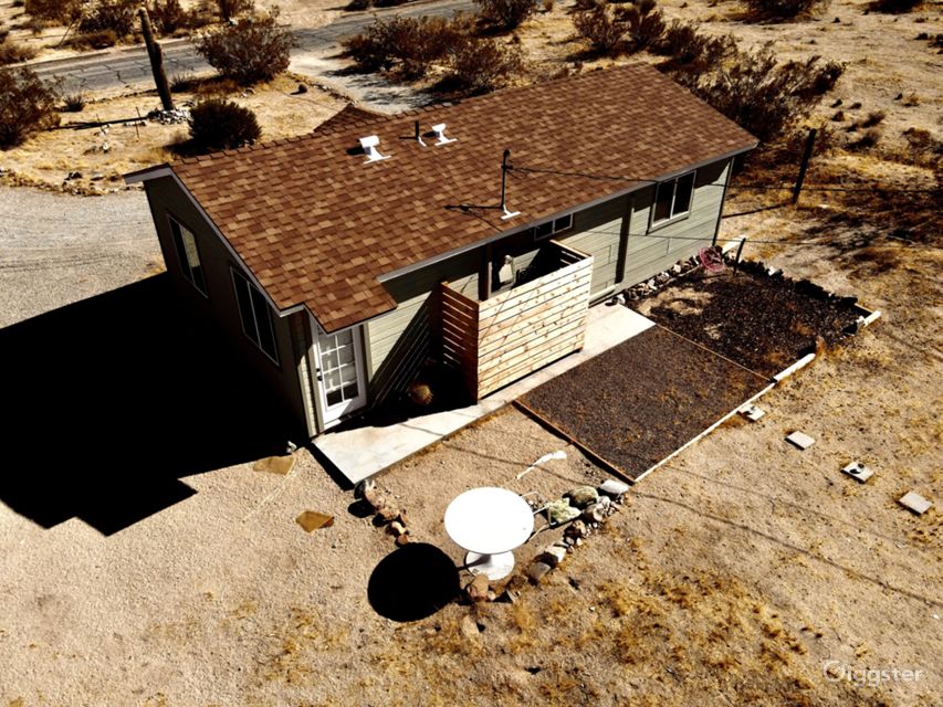 SPACE AGE JOSHUA TREE | Rent this location on Giggster