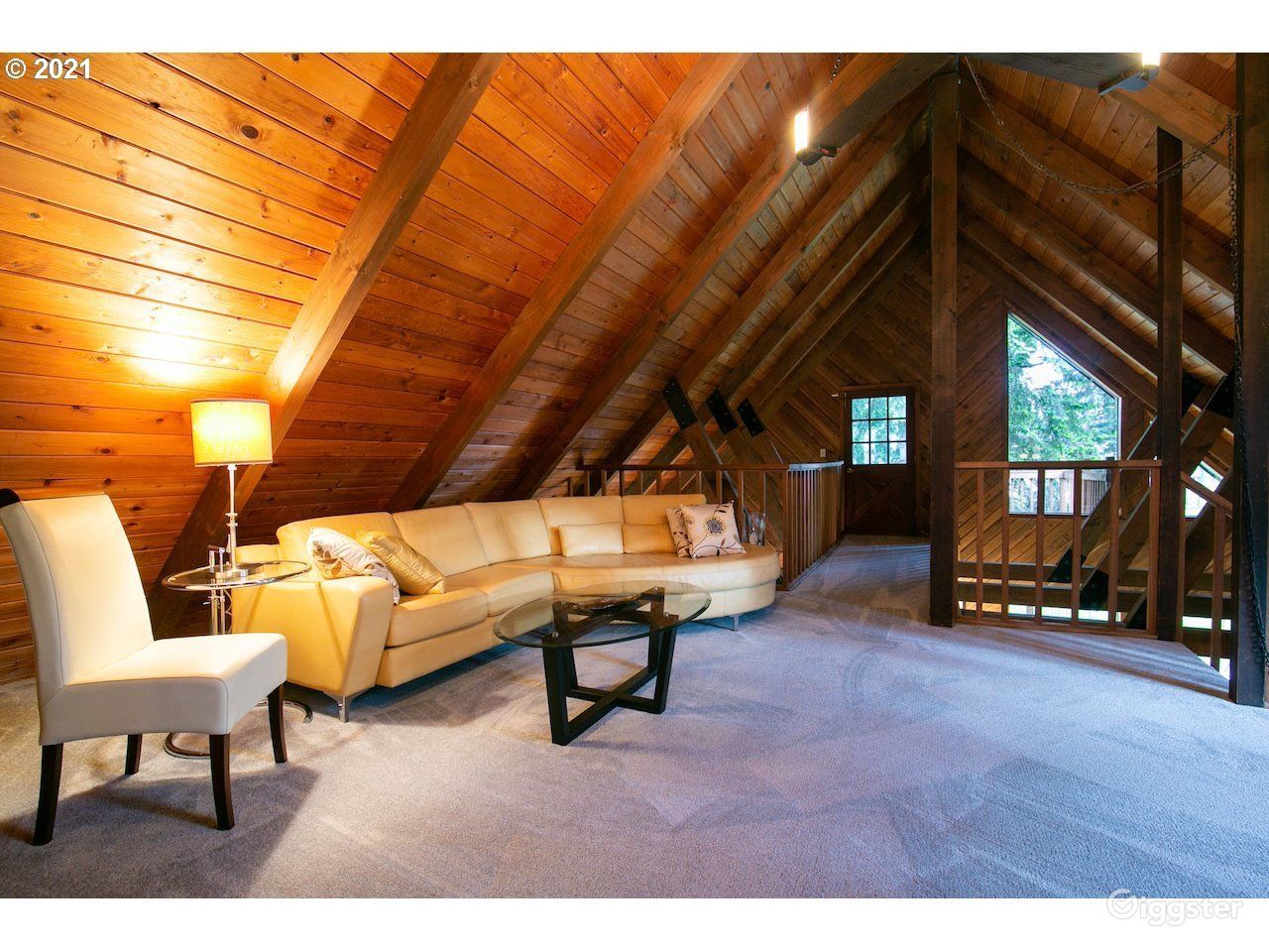 Well Maintained Farm House in Washington | Rent this location on Giggster