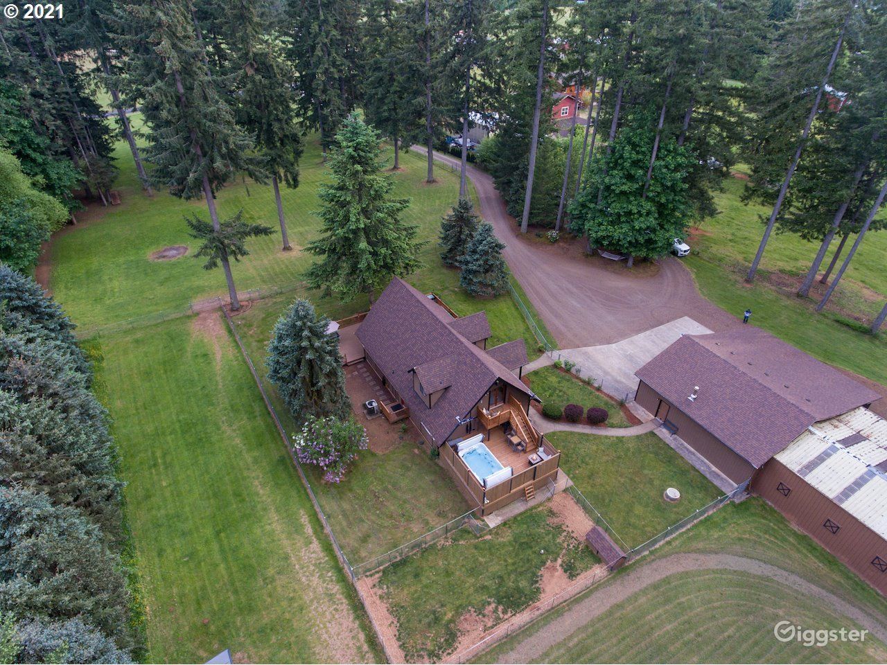 Well Maintained Farm House in Washington | Rent this location on Giggster