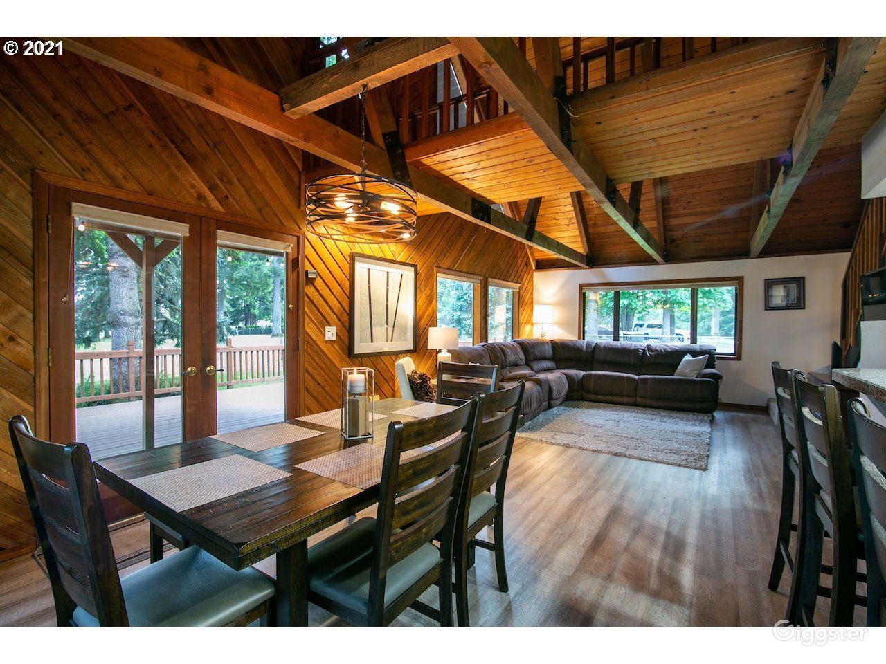 Well Maintained Farm House in Washington | Rent this location on Giggster