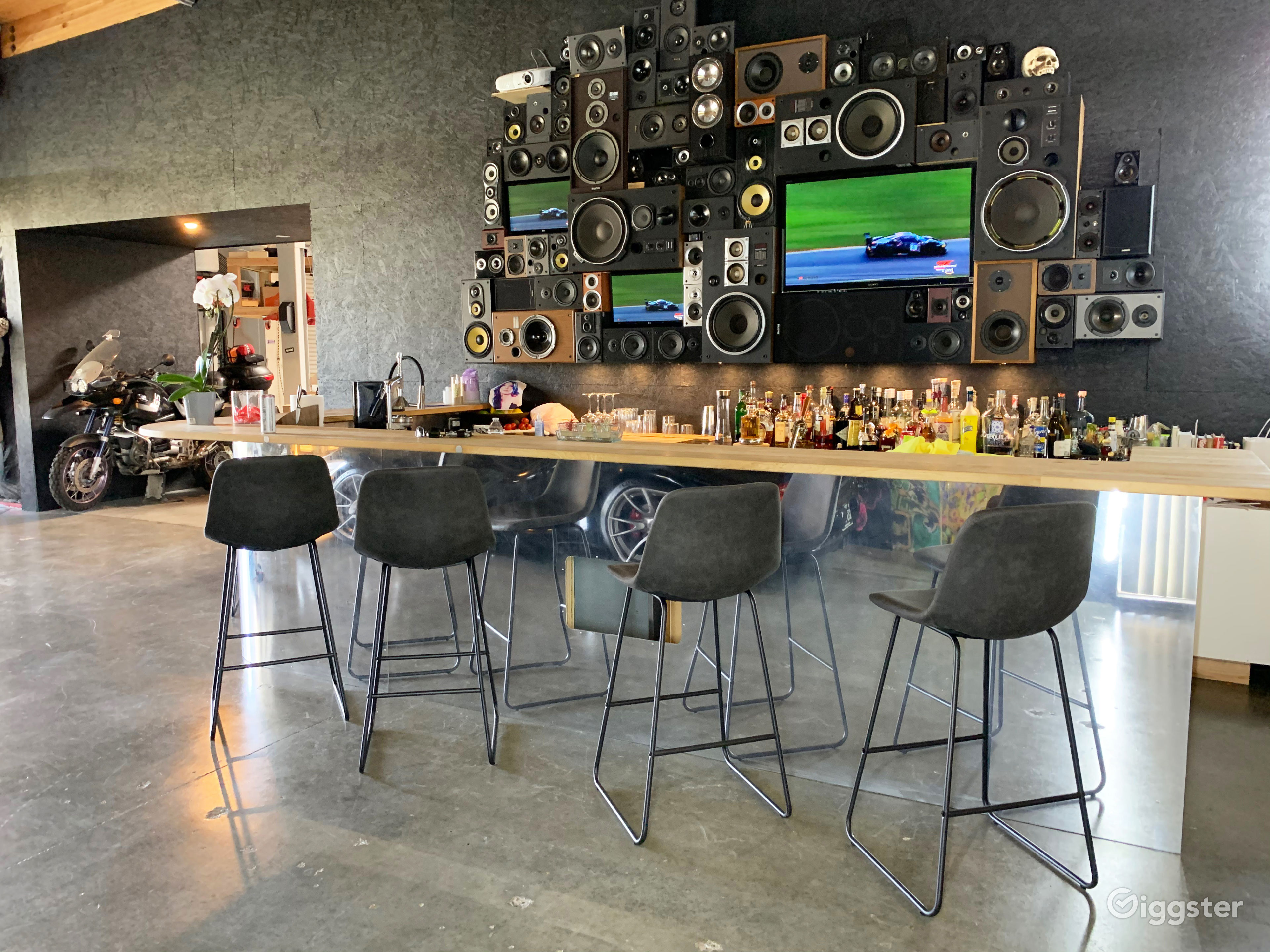 Converted Industrial Warehouse with a Bar/Club | Rent this location on ...