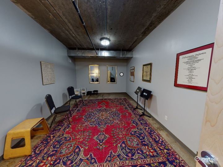 Cozy Event Space 2nd Floor: Event/Entertainment Venue | Rent this ...