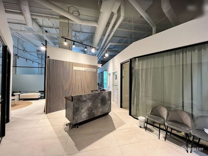 Stunning Studio with 9ft Windows+ 20ft High Ceiling | Rent this ...