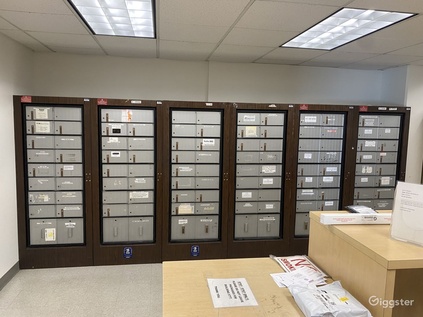 LARGE OFFICE MAILROOM (LAX) | Rent this location on Giggster