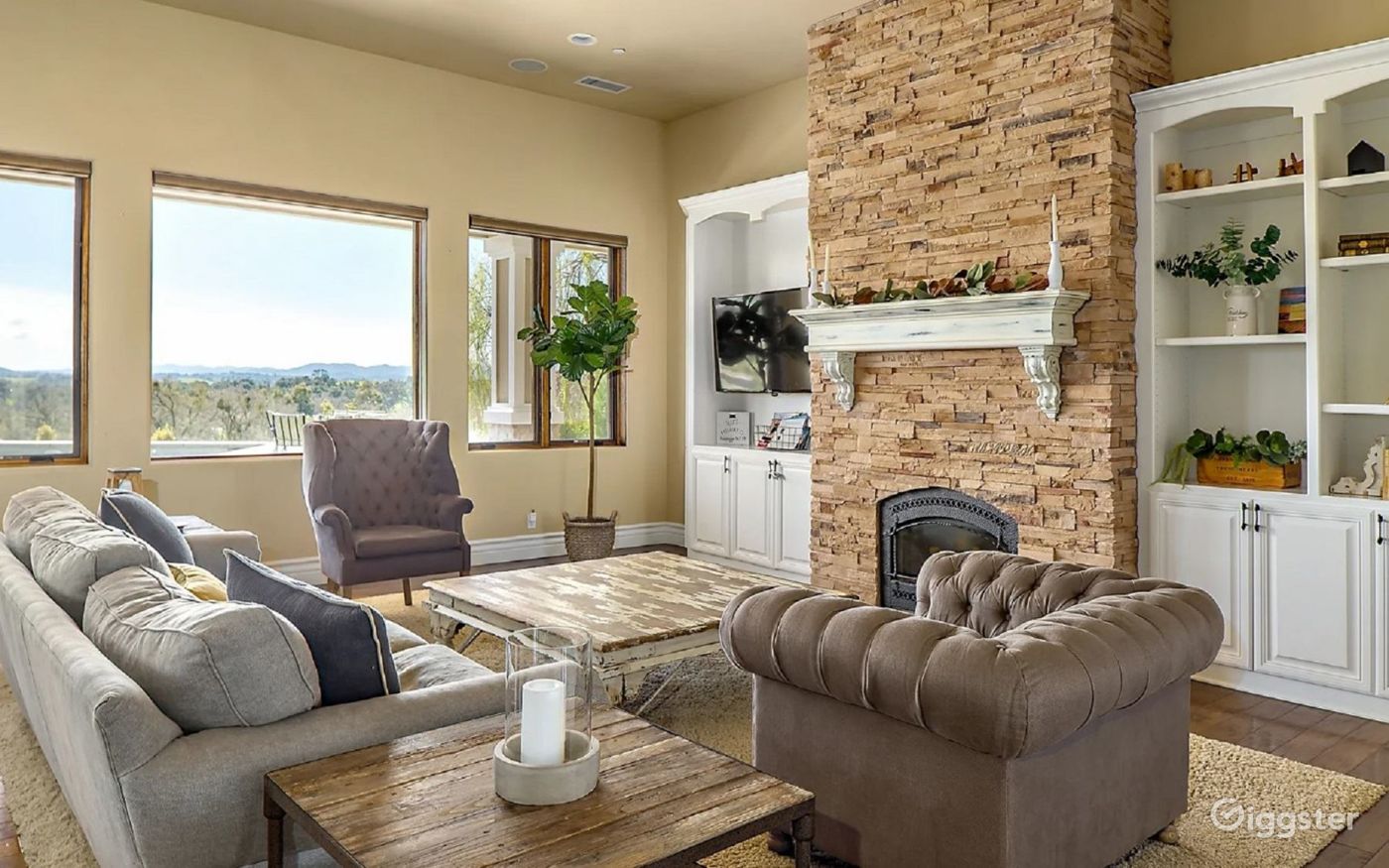 Frontier Farmhouse | Rent this location on Giggster