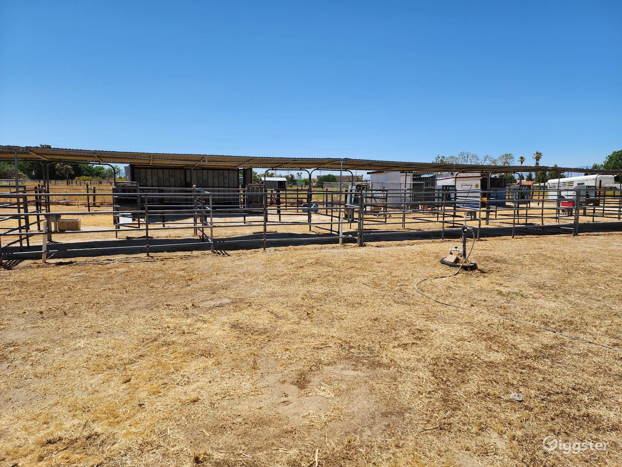 Desert horse stalls, riding paddock | Rent this location on Giggster