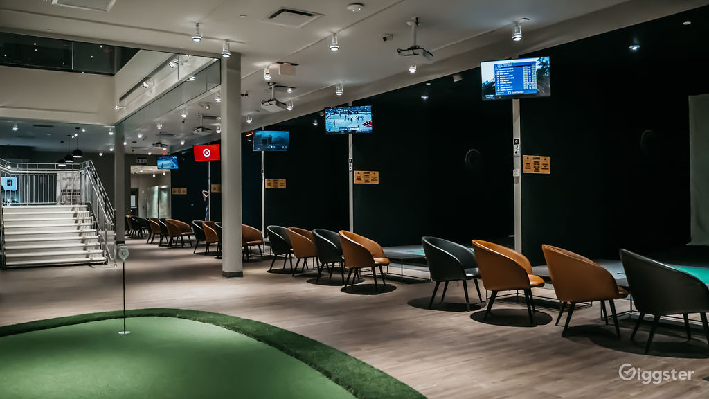 Modern Indoor Golf Simulator Facility | Rent this location on Giggster