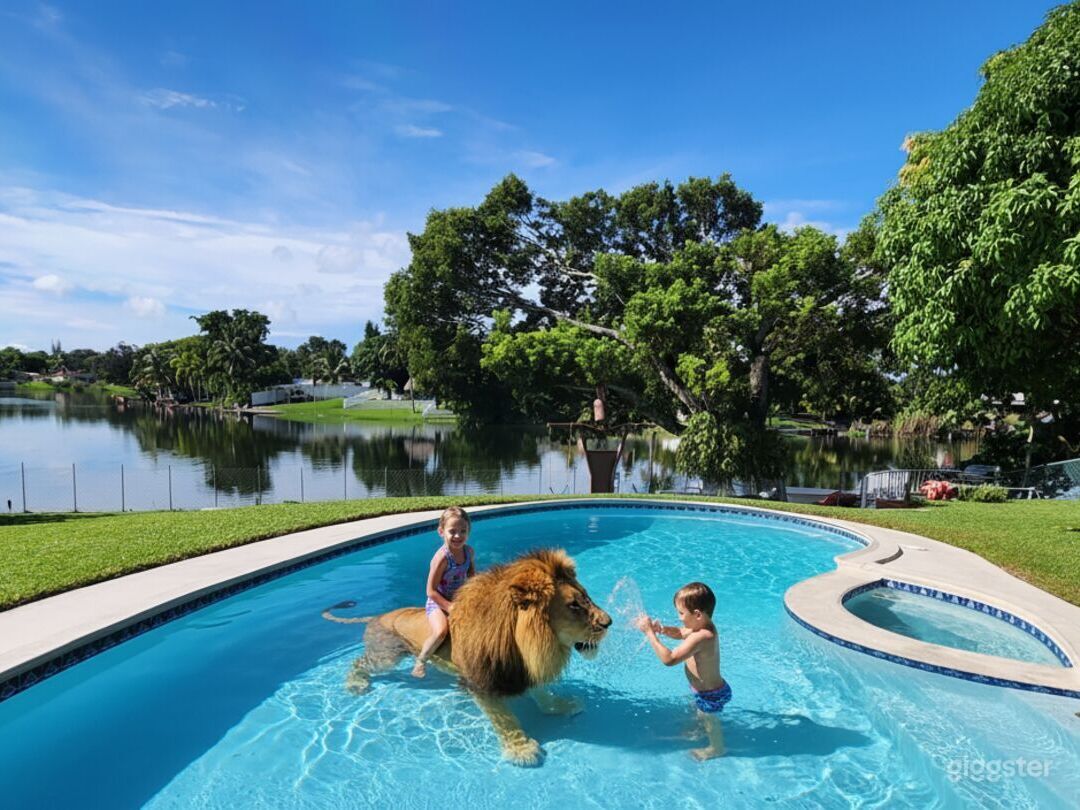 Kayak Pool Florida - Best Rated Private Pool & Lake Rental | Giggster