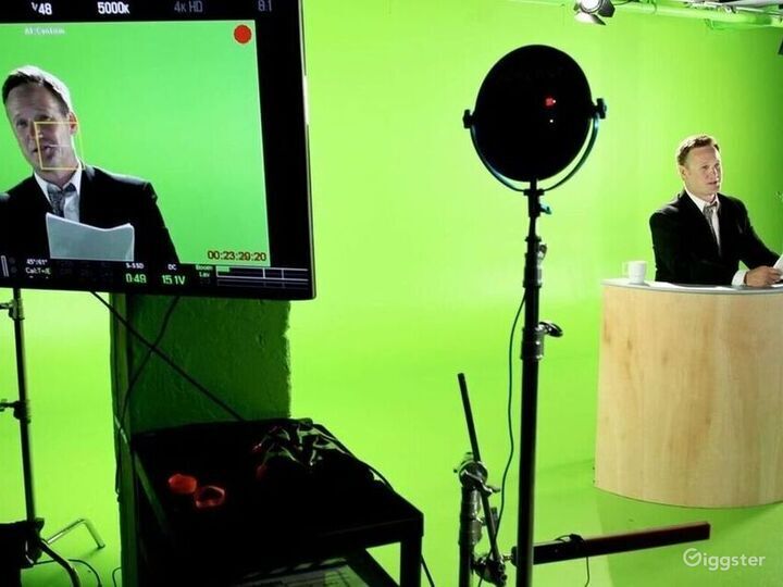 25ft Green Screen Cyc Wall - Great For Music Video | Rent this location ...