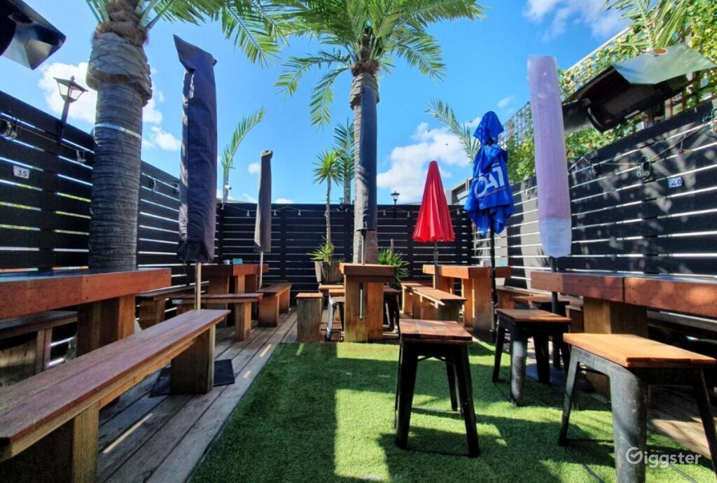 Cozy Rooftop Outdoors | Rooftop Bar in Abbotsford | Rent this location ...