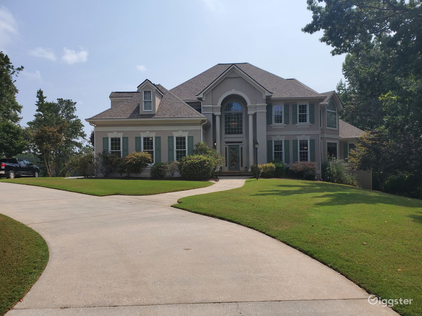 8000 sq ft house executive house on lake kedron | Rent this location on ...