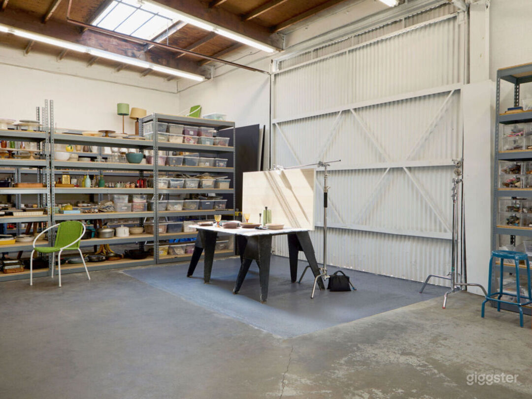 Tabletop Photo Shoot Space w/ Prop Rentals | Rent this location on Giggster