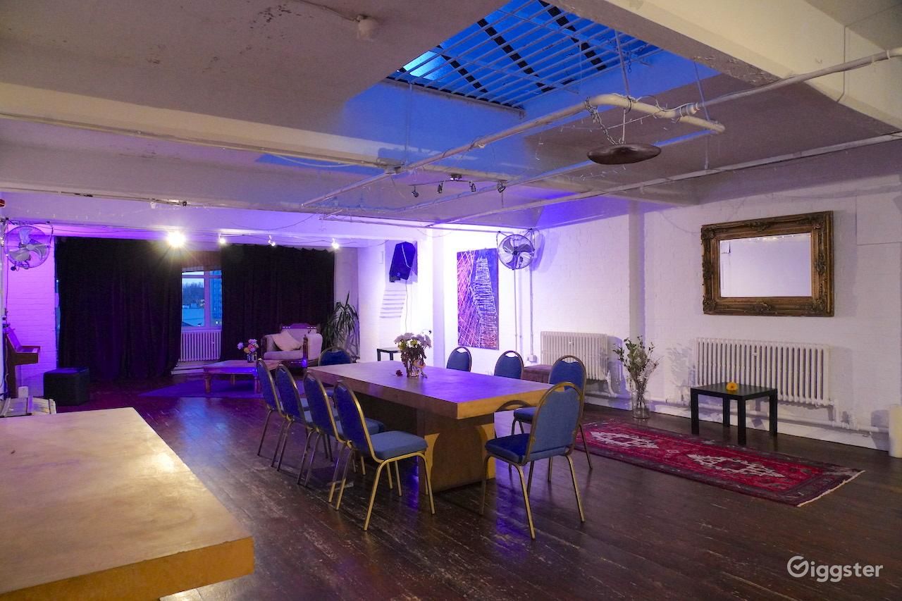 Studio with skylight in London | Rent this location on Giggster