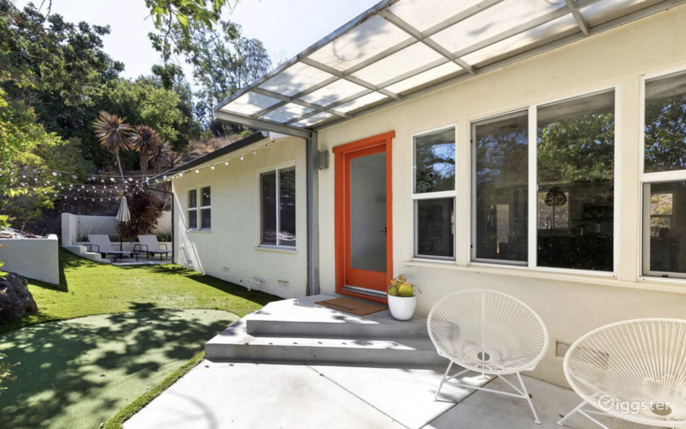 Bright & Airy - Rustic Modern Hillside Bungalow | Rent this location on ...