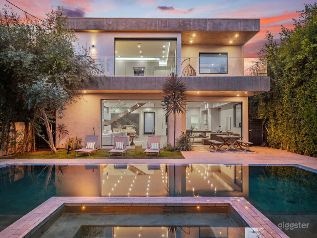 Meticulously Designed Melrose Estate | Rent this location on Giggster