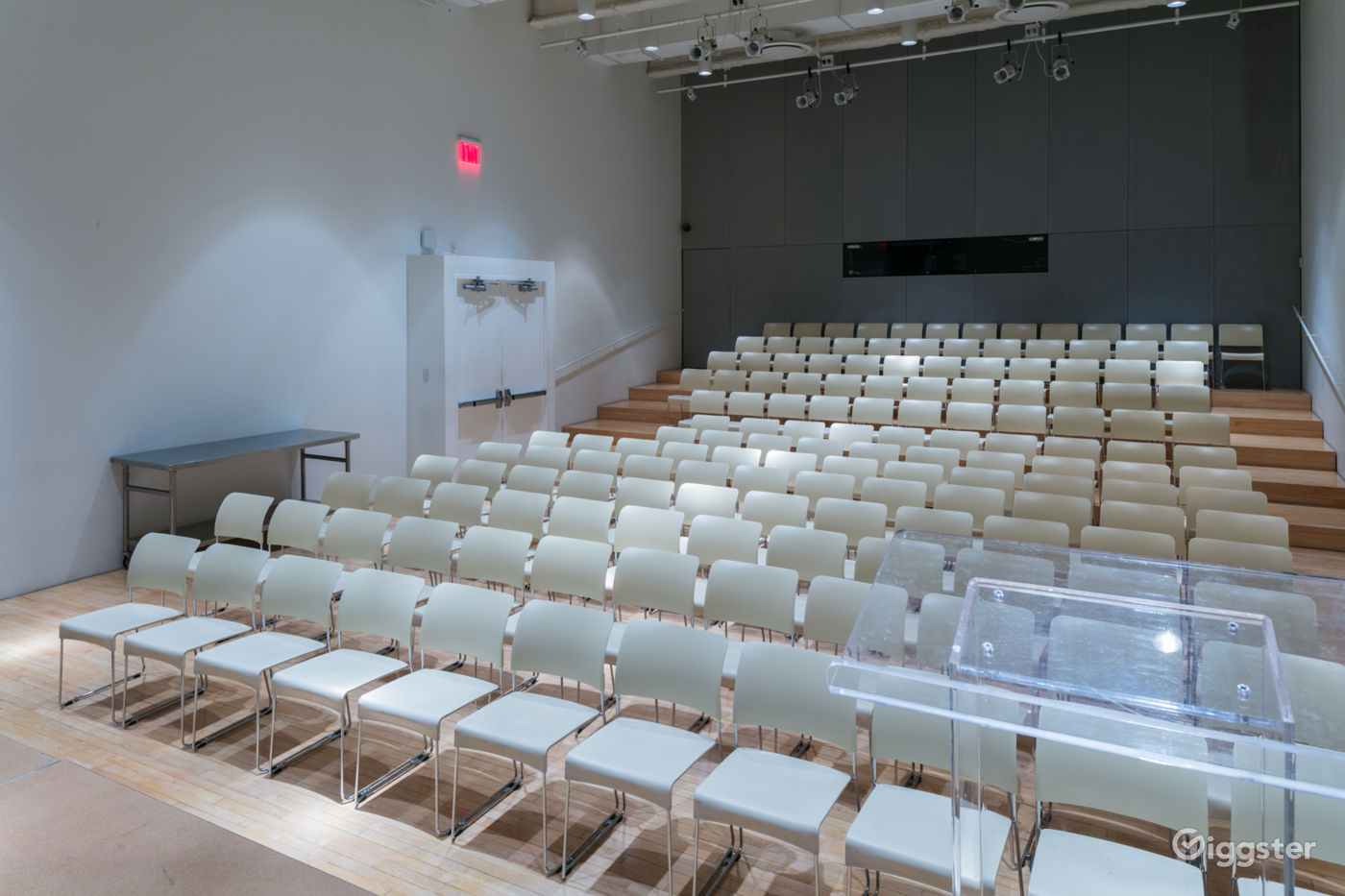 Small Theater in Downtown Manhattan | Rent this location on Giggster