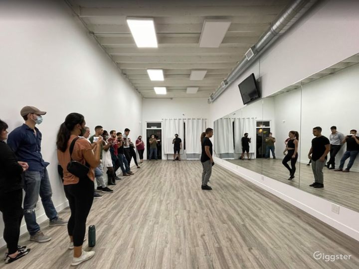 Dance Studio w High Ceiling & Specialized Lighting | Rent this location ...