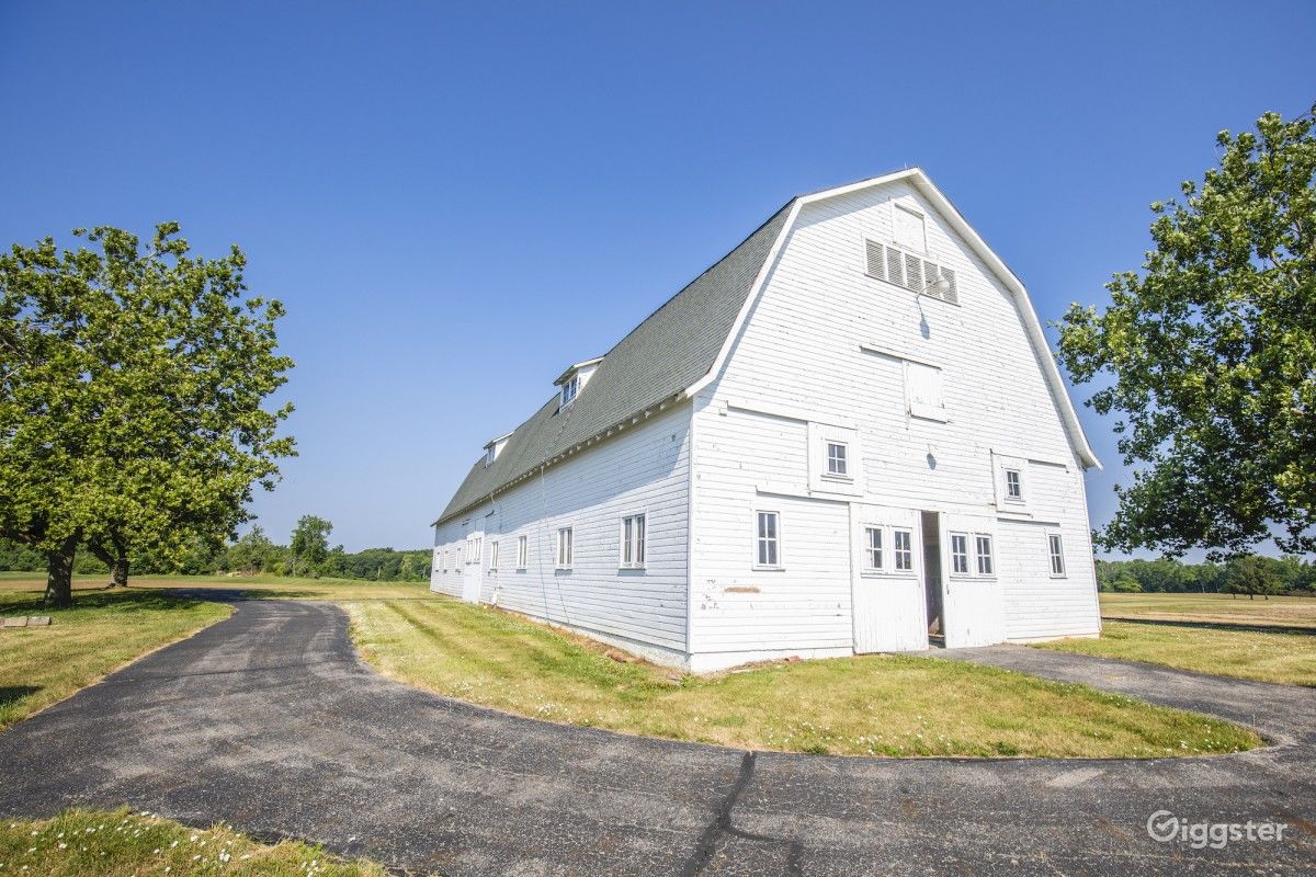 1,500-Acre Beautiful Farm 10-mi Outside Columbus | Rent this location ...