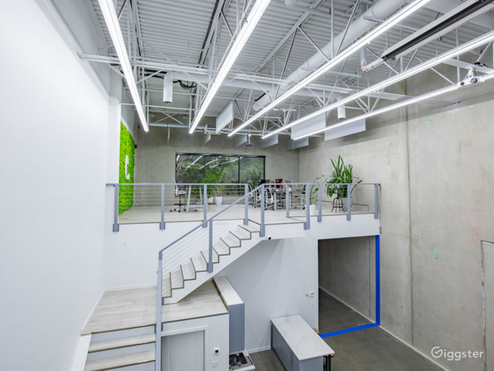 2400 sqft warehouse in Surrey | Rent this location on Giggster