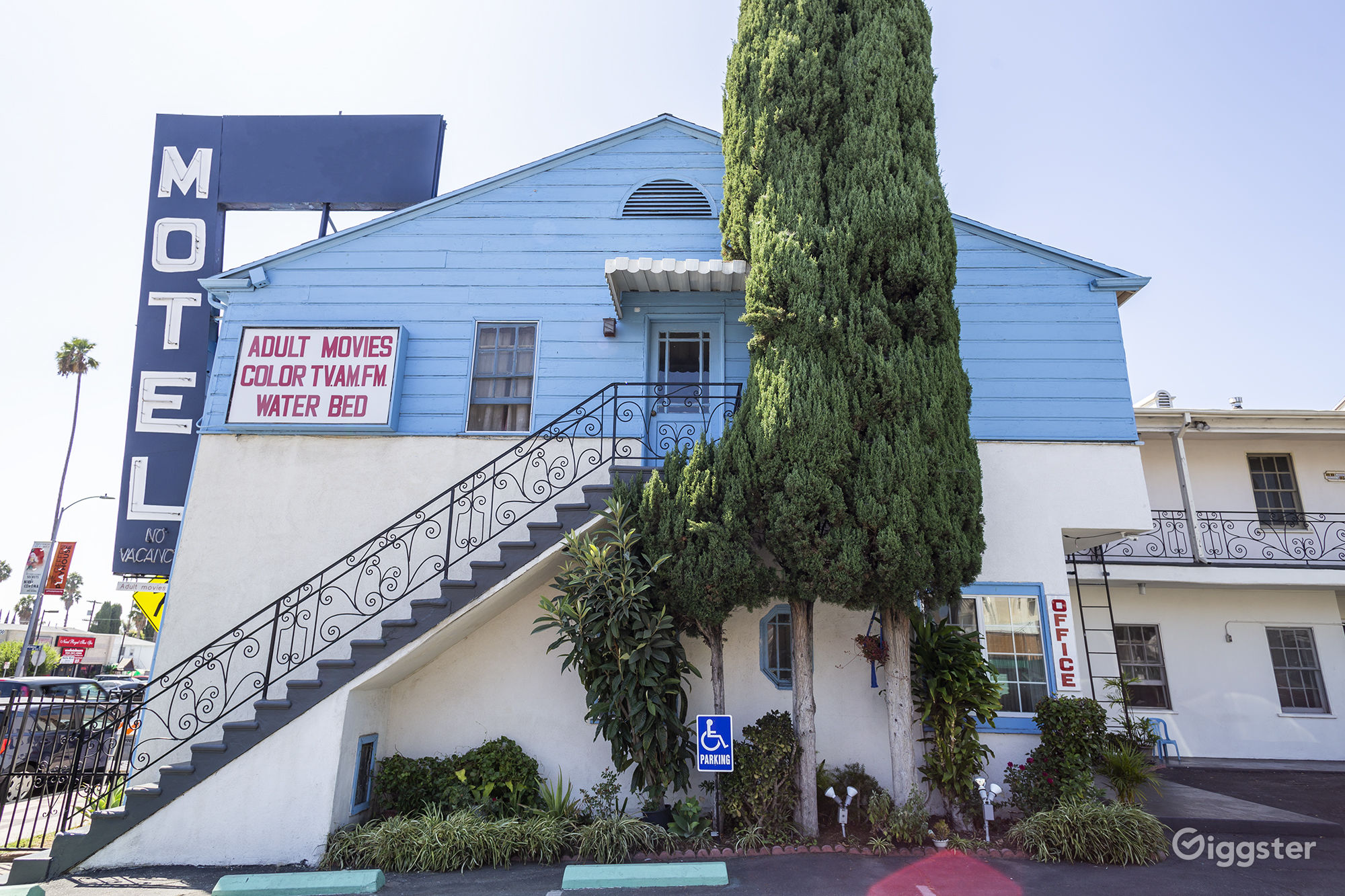 Hollywood Motel | Rent this location on Giggster