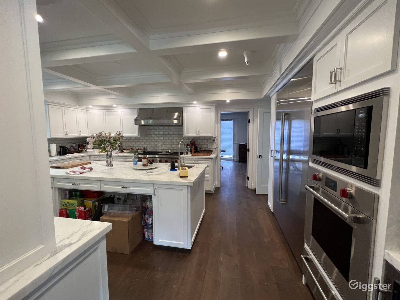 Glamorous BH House - Great for filming/photo shoot | Rent this location ...