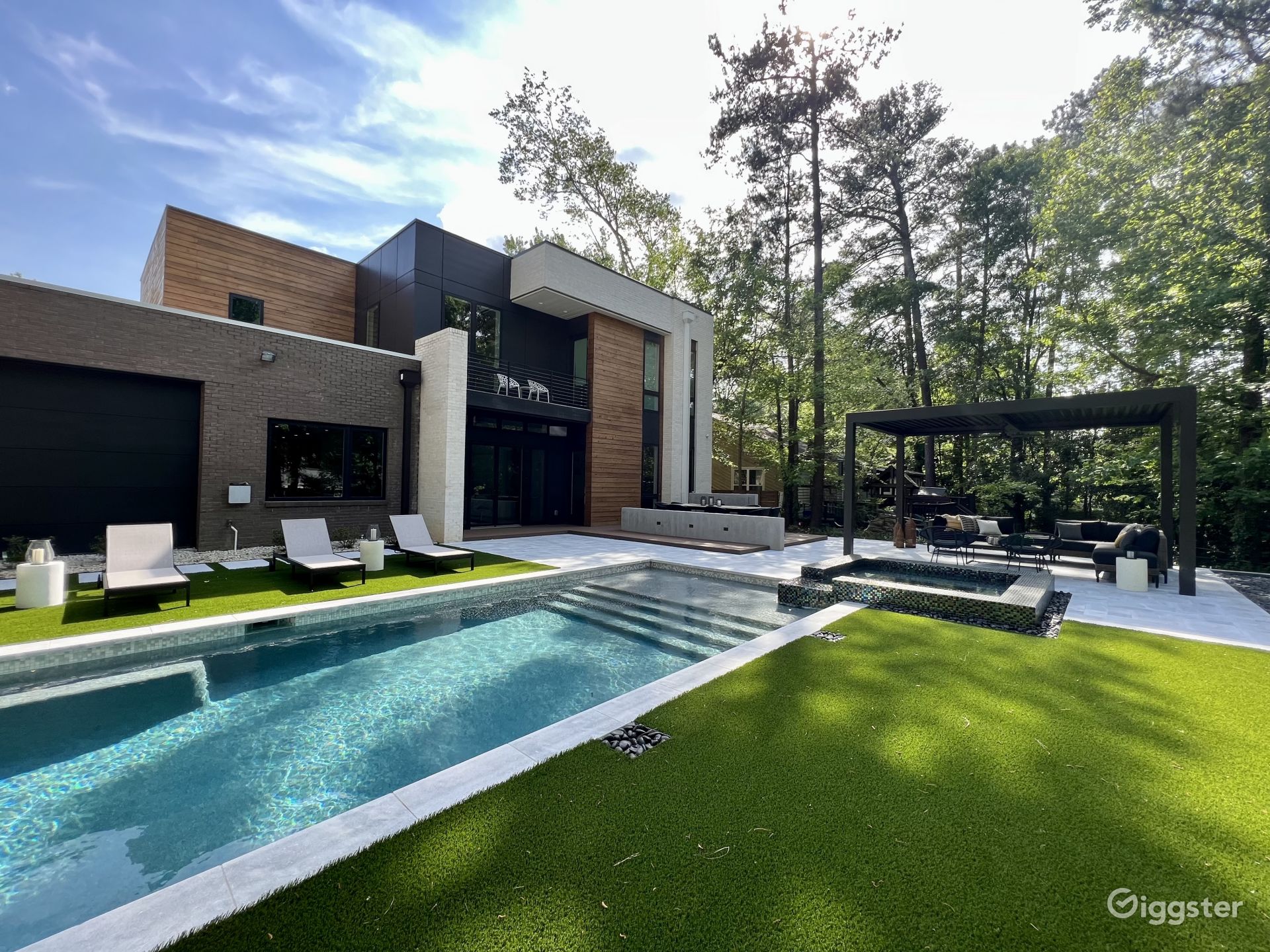 The BEST 10 Pool Birthday Party venues for rent in Atlanta, GA | Giggster
