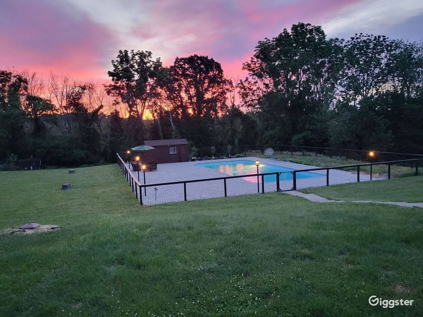 40-foot pool in a Mountainview Estate | Rent this location on Giggster