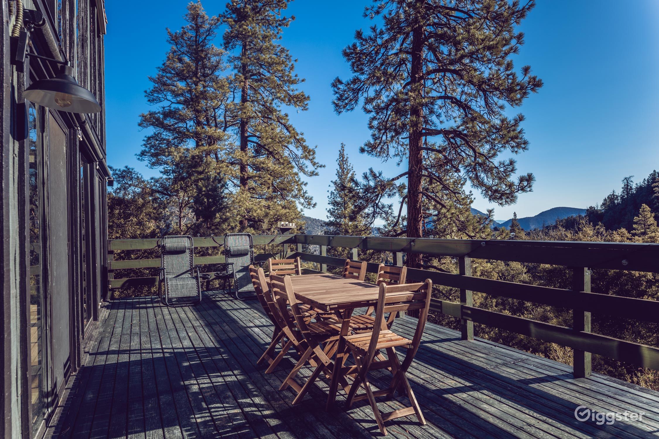 Spectacular Designer Treehouse with Mountain Views | Rent this location ...