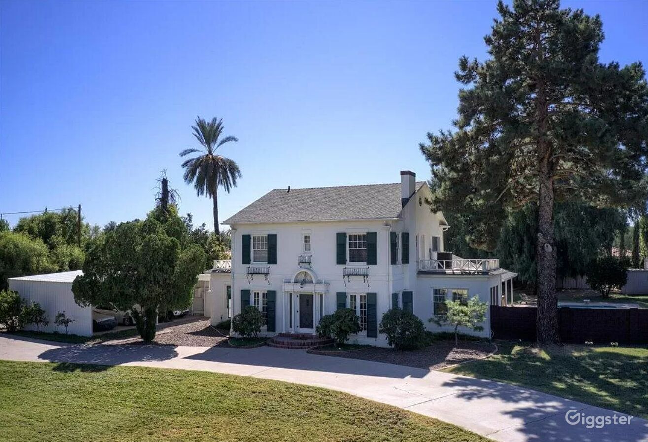 Charming Phoenix Estate on Expansive 1.39-Acre Lot | Rent this location ...