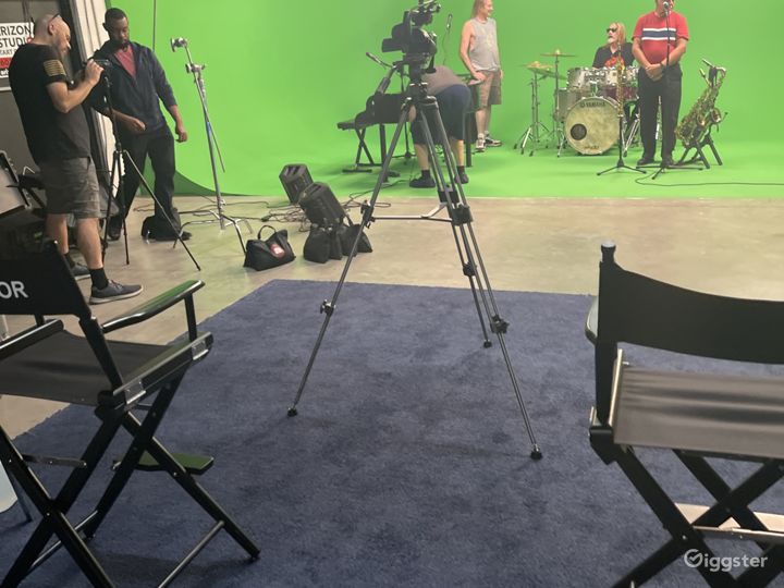 Sound Stage with Cyclorama Screen | Rent this location on Giggster