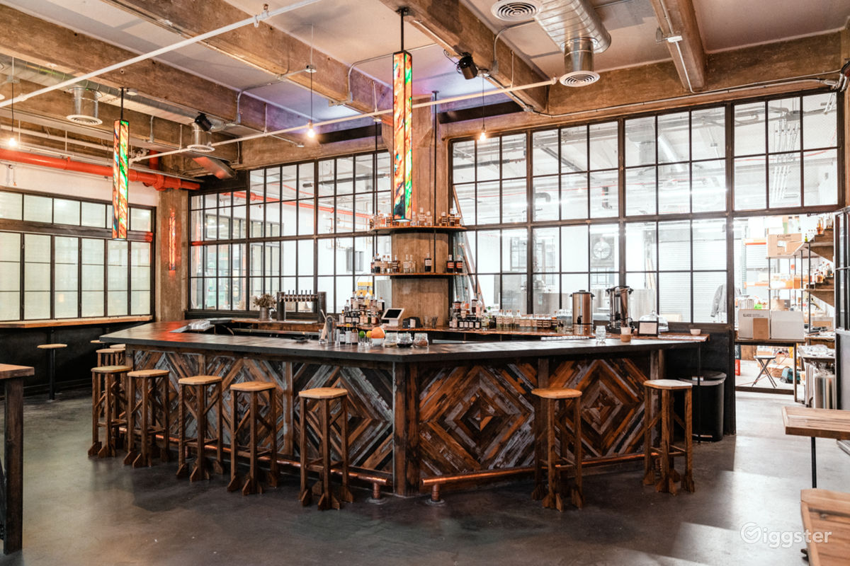 Distillery Cocktail Bar | Rent this location on Giggster