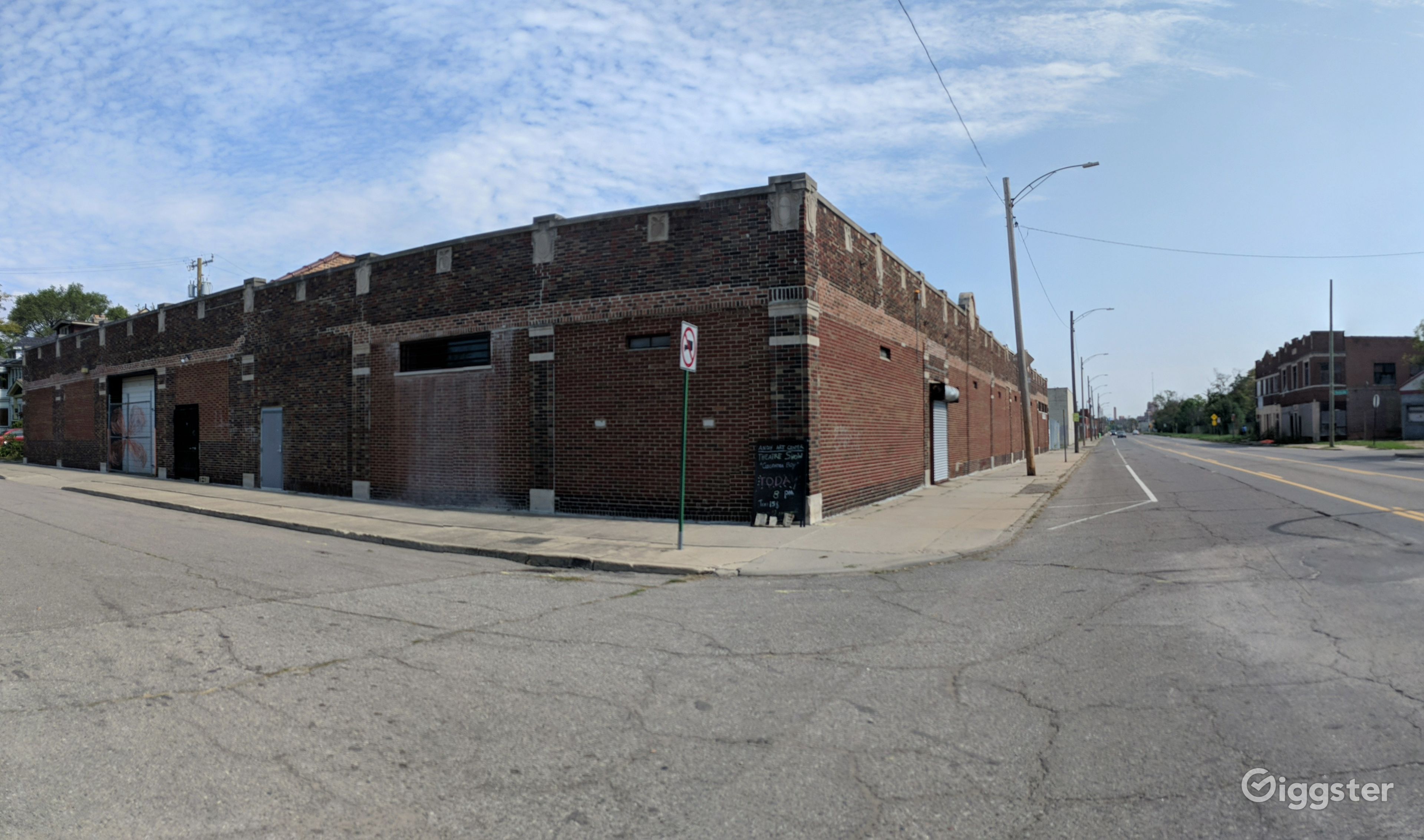 10K SqFt Warehouse Production Space & Patio | Rent this location on ...