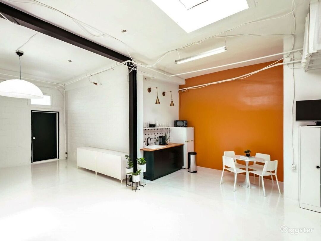 Creative Studio Space for Rent in Alexandria | Natural Light | Giggster