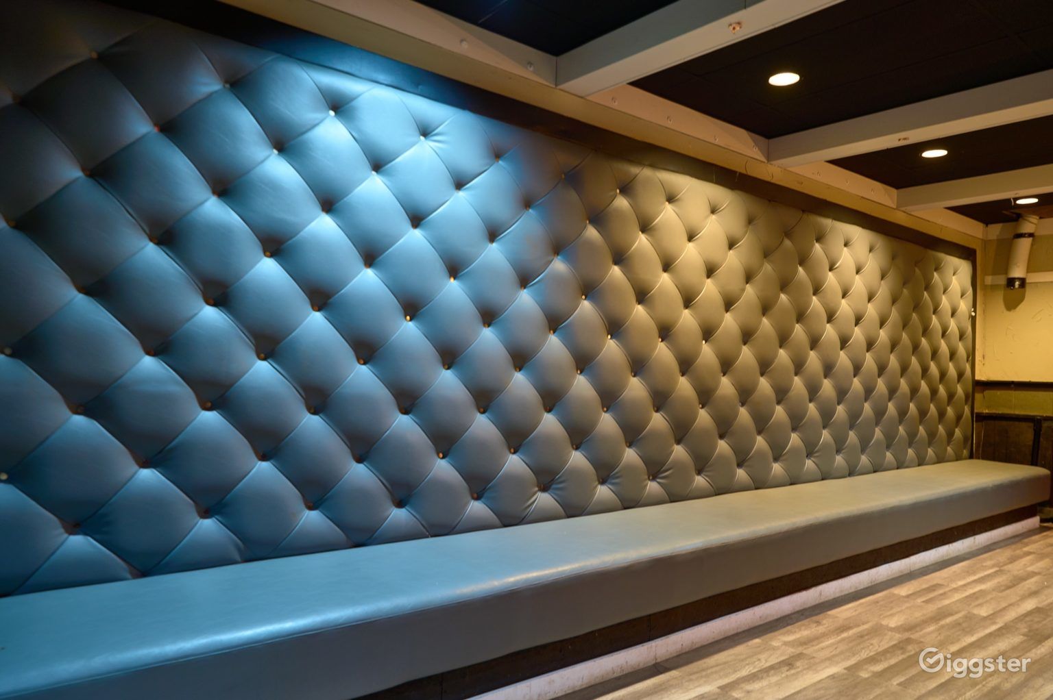 The Diamond Room | Rent this location on Giggster