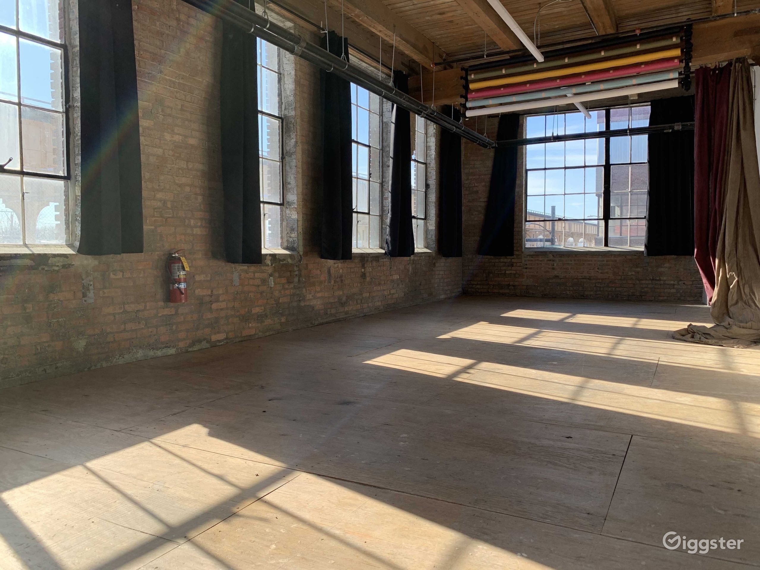 Sunny Corner Studio Backdrops & Equipment included | Rent this location ...