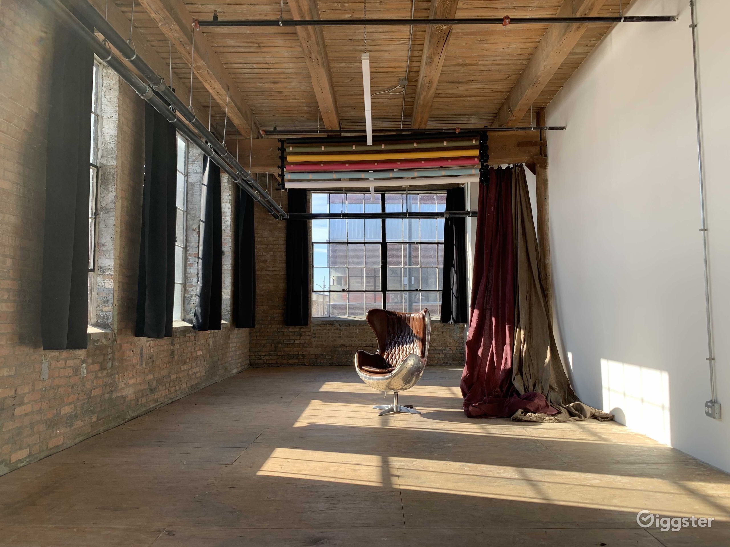 Sunny Corner Studio Backdrops & Equipment included | Rent this location ...