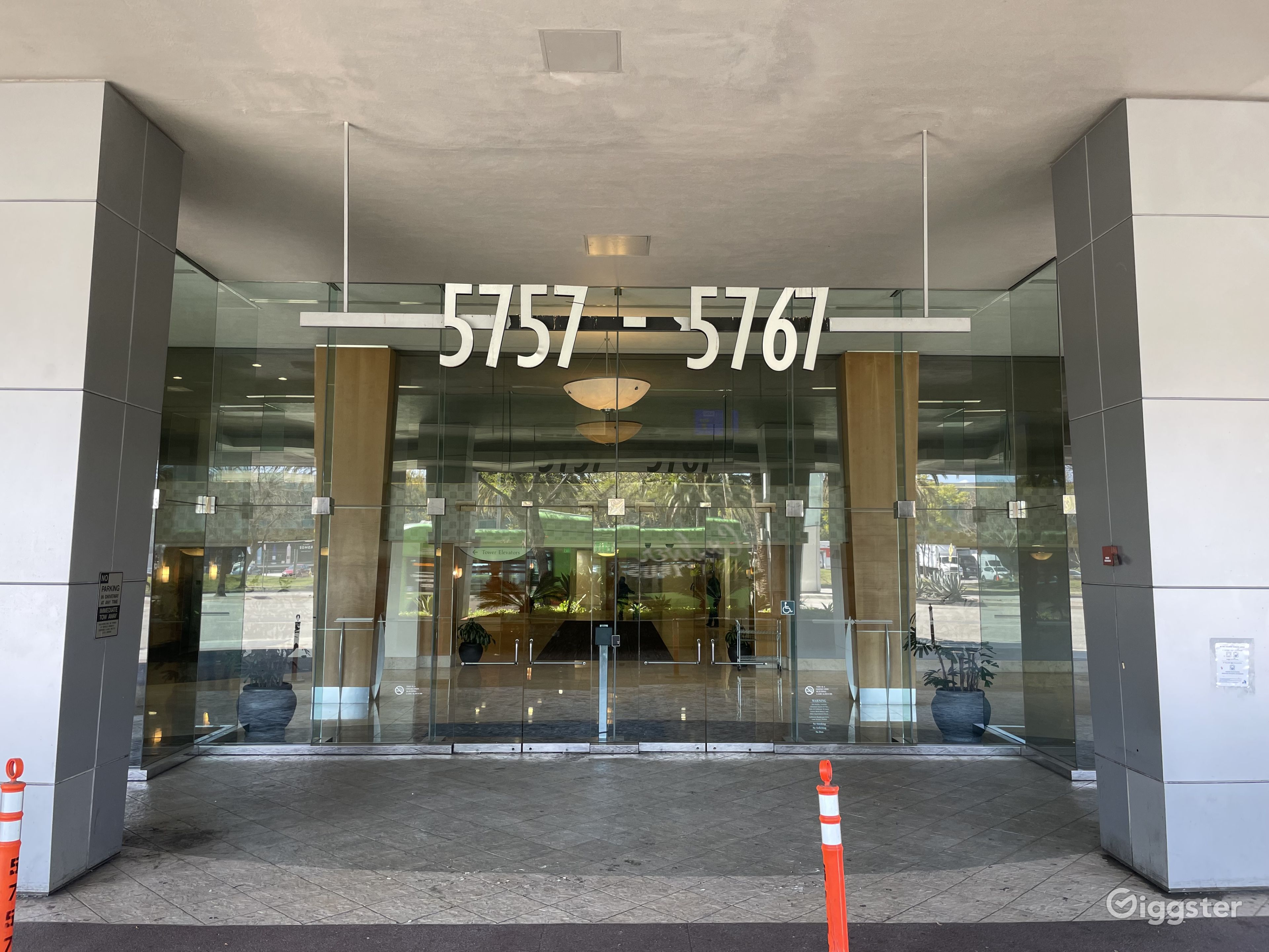 THE LOBBY | Rent this location on Giggster