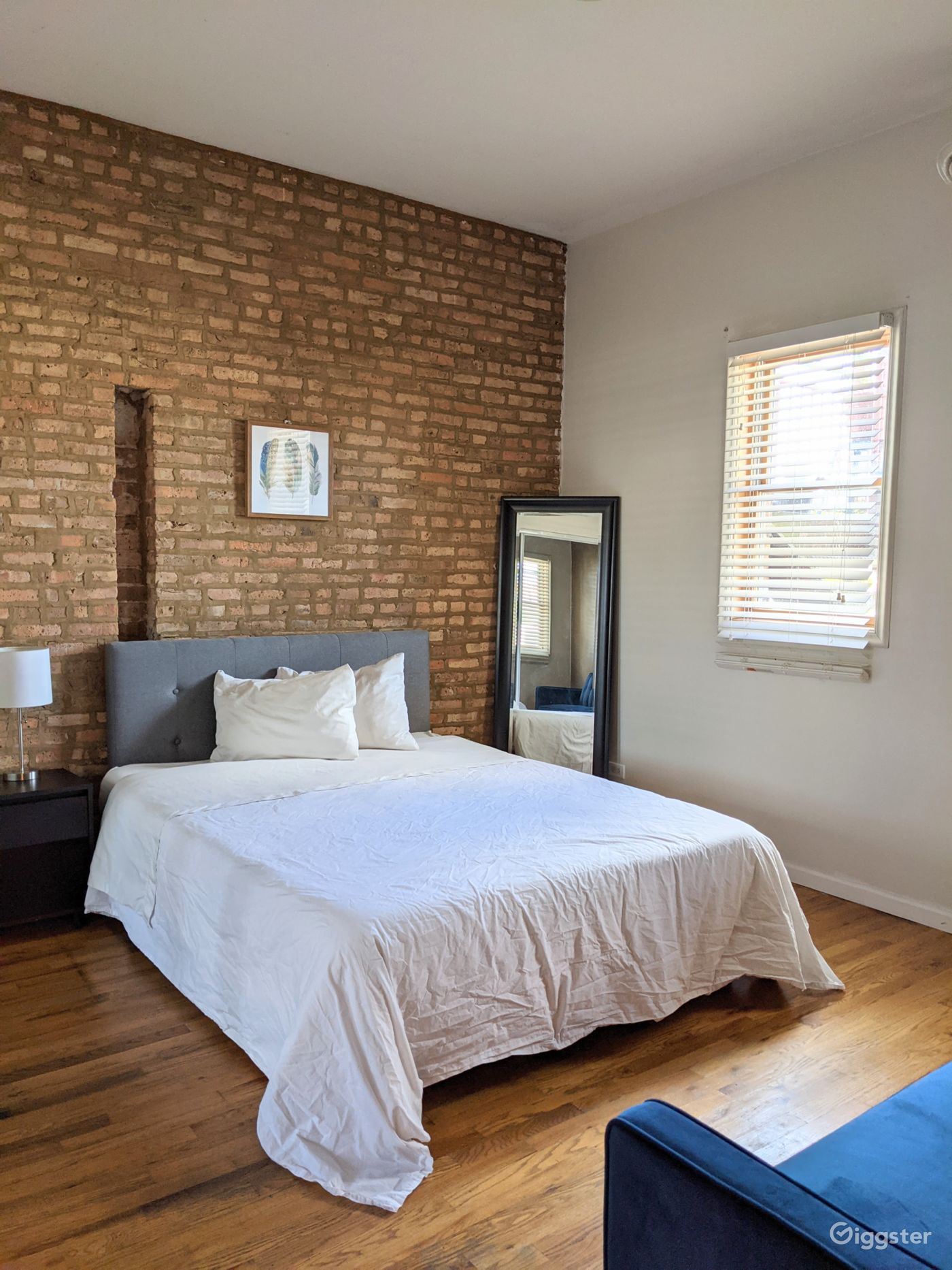 Spacious & Bright Loft with Exposed Brick | Rent this location on Giggster