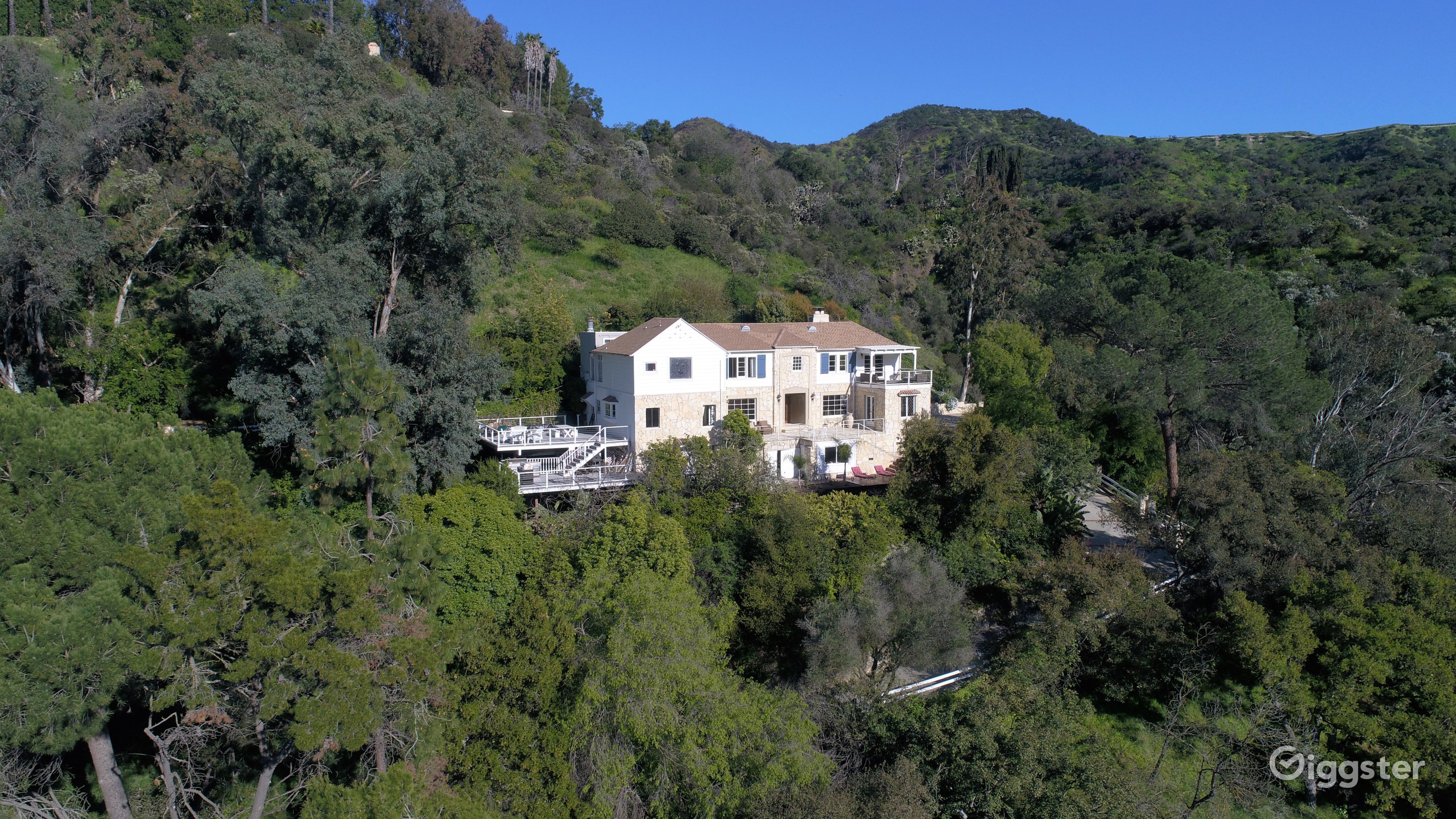 PRIVATE Classic Hollywood Mansion | Rent this location on Giggster