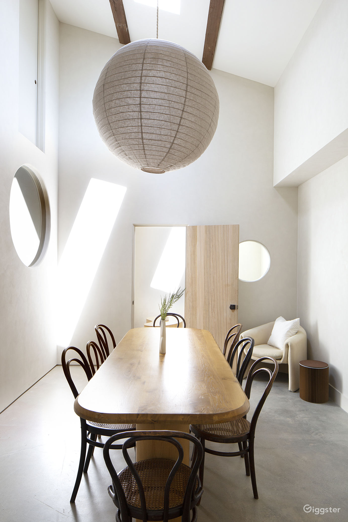 The BEST 10 Influencer spaces to rent near me | Giggster