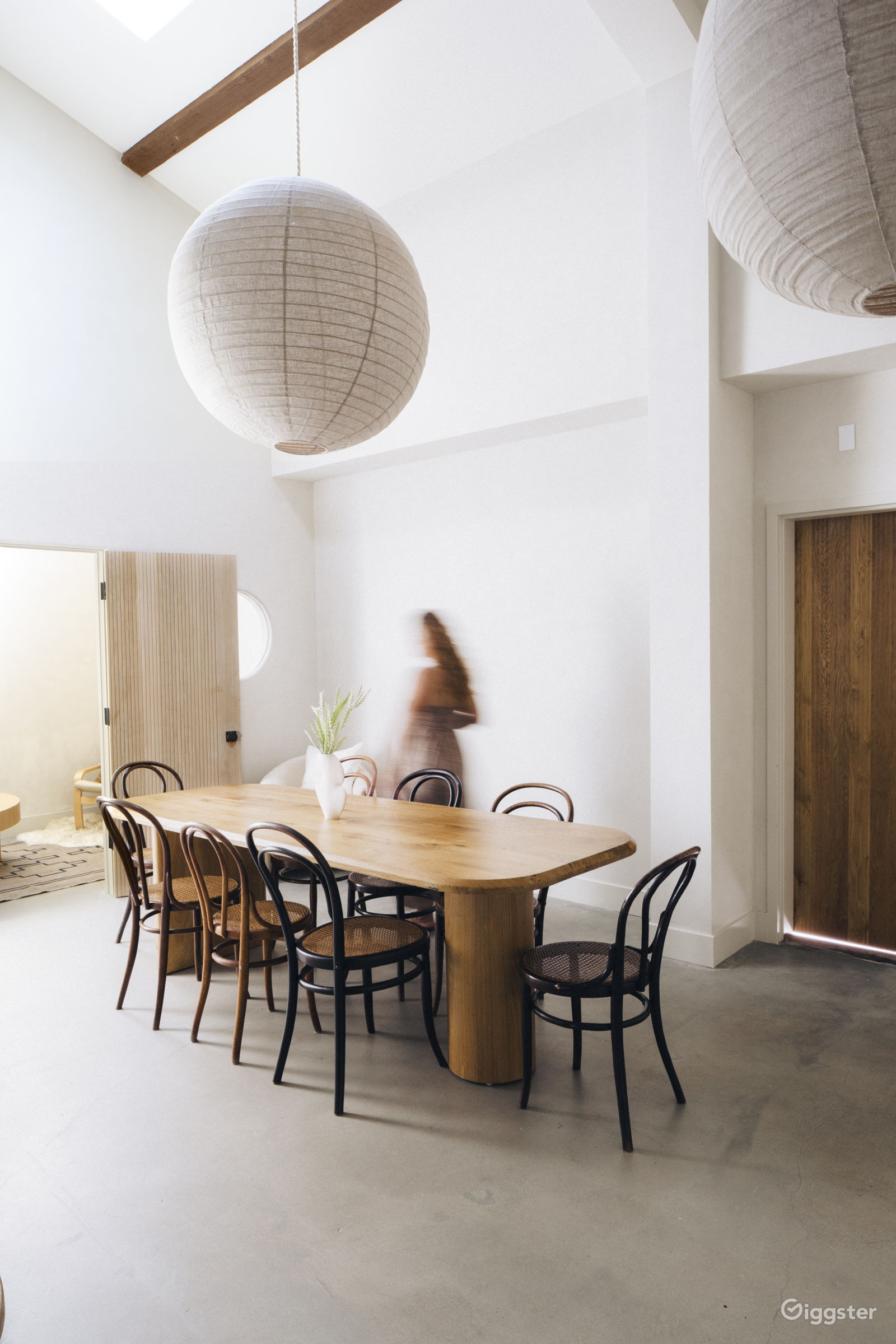 The BEST 10 Influencer spaces to rent near me | Giggster