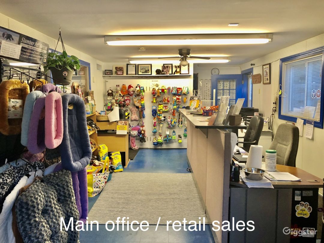 UNIQUE MULTI-BUILDING ANIMAL SHELTER & VET CLINIC | Rent this location ...