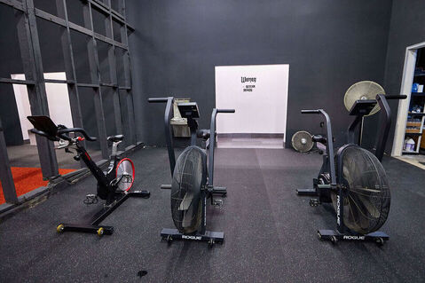 Warehouse-Style Modern Boxing & Gym | Rent this location on Giggster