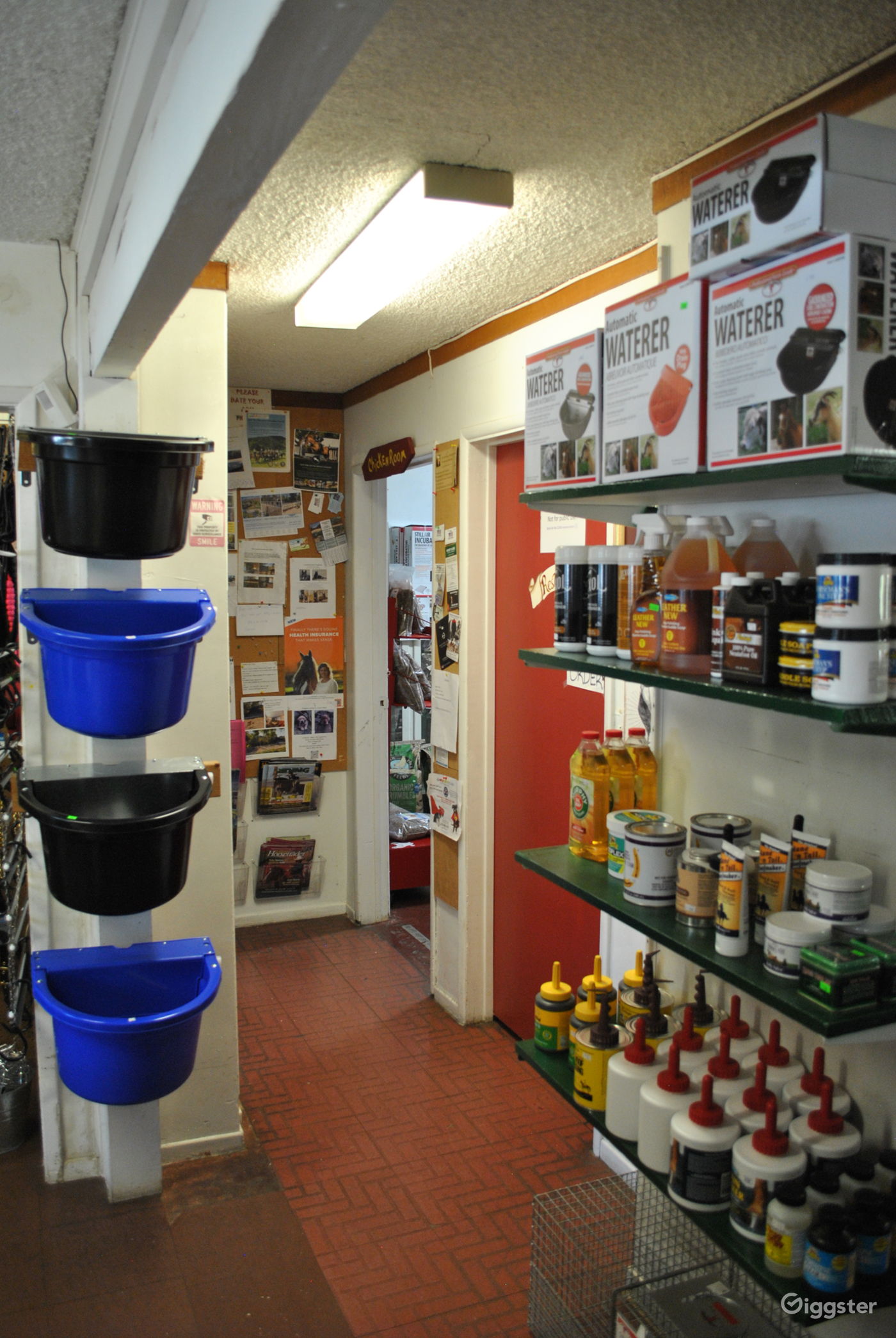 2500 Sq Ft Large Open Lot with Retail Space | Rent this location on ...