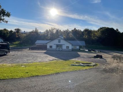 Creekside Ranch | Rent this location on Giggster