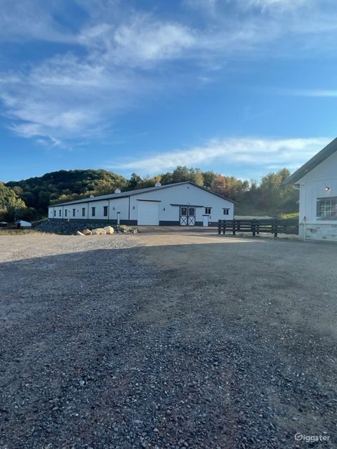 Creekside Ranch | Rent this location on Giggster