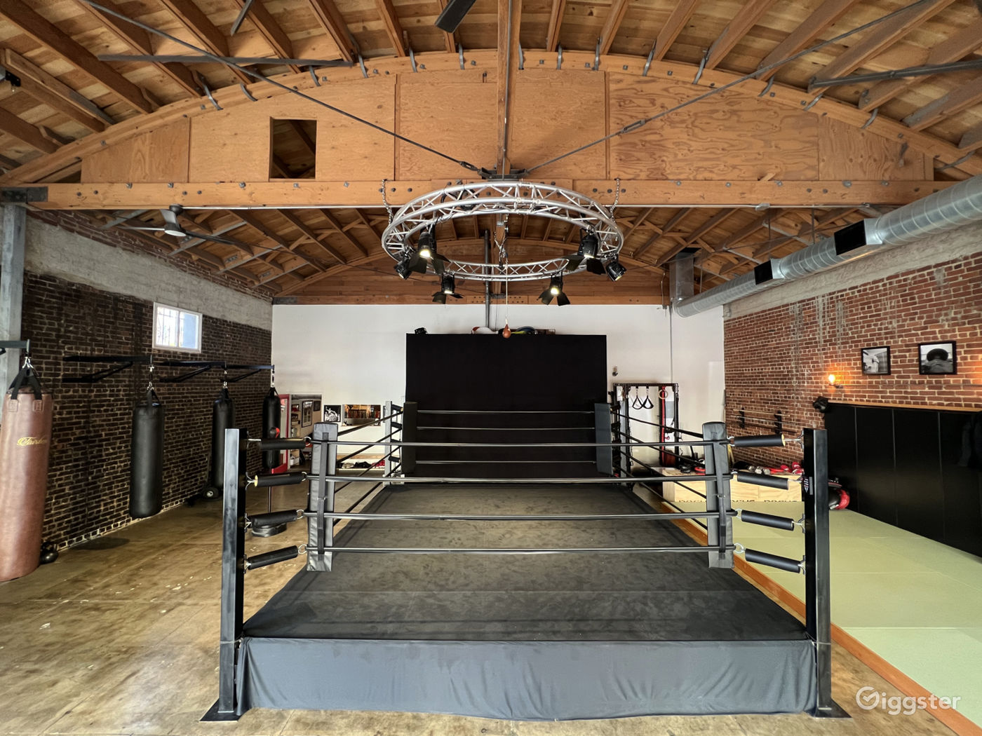 Traditional Boxing Gym | Rent this location on Giggster