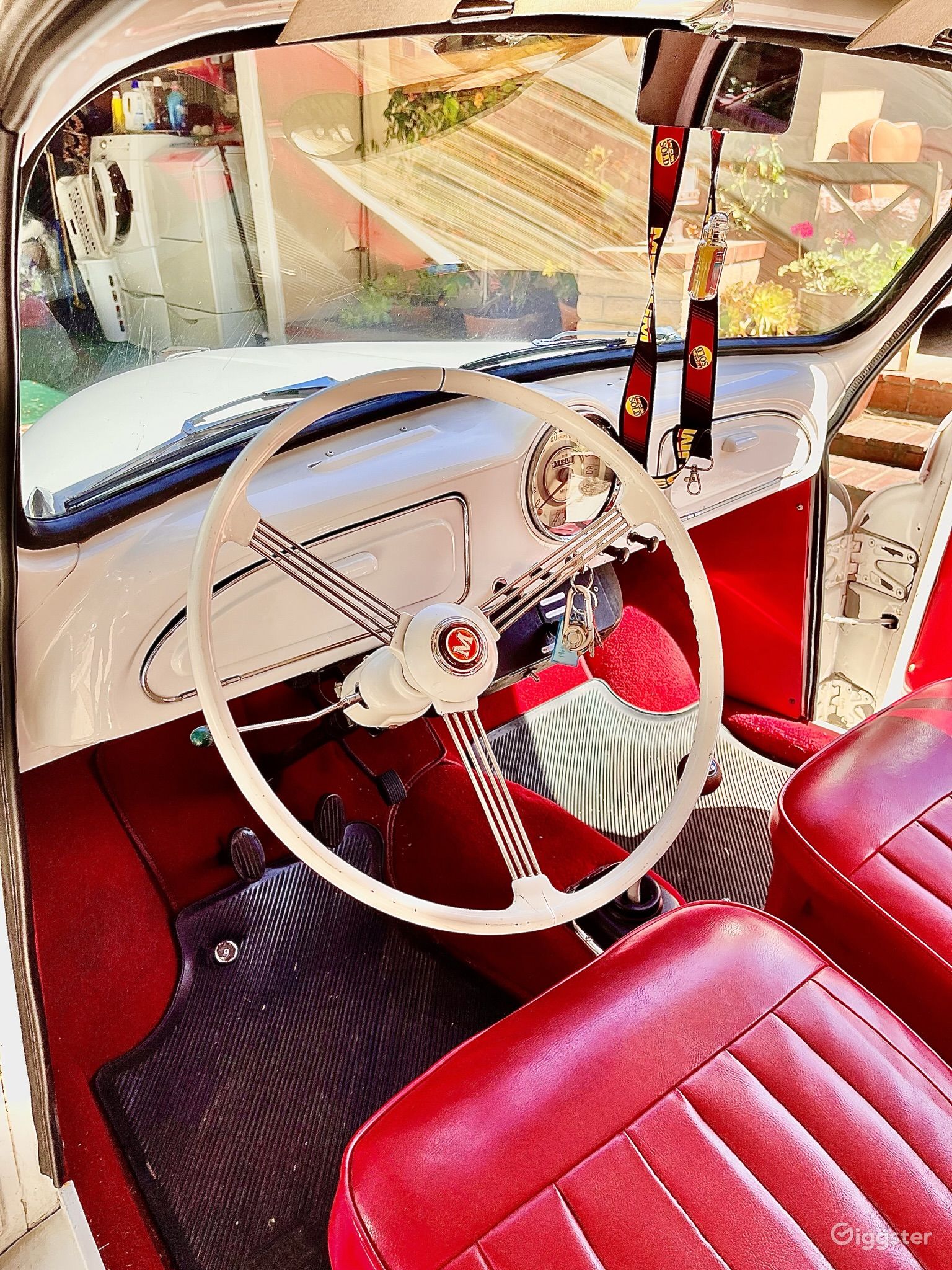 Classic Morris Miner 1000 | Rent this location on Giggster